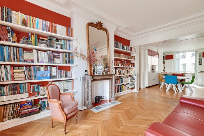 Appartement à vendre - Paris e , Saint-Vincent de Paul, Lariboisière - 5 pièces - 3 chambres