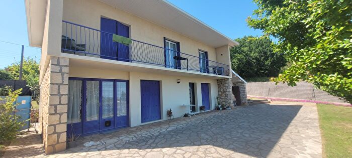 Monsempron-Libos : Maison 5 pièces à vendre
