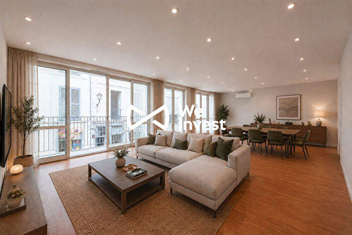 Pau, Centre-ville : Appartement 8 pièces à vendre
