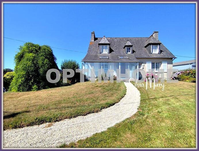 Plougar - Maison 8 pièces à vendre