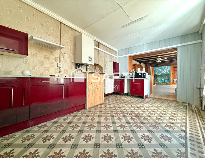 Le Poiré-sur-Velluire : Maison 6 pièces à vendre
