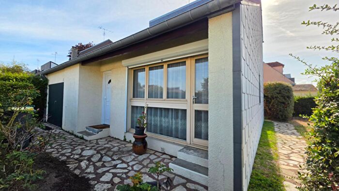 Maison 4 pièces à vendre - Fleury-les-Aubrais, Centre-ville, Lamballe