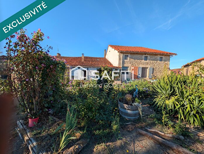 Benest : Maison 5 pièces à vendre