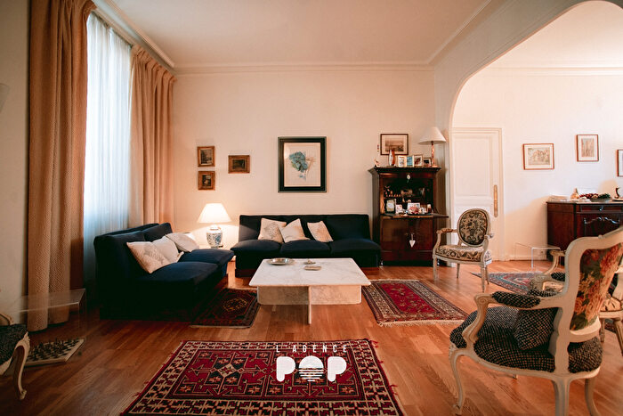 Maison à vendre - Périgueux, Haut-Périgueux, Pompidou Hôpital - 8 pièces - 6 chambres