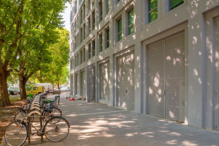 Strasbourg, Neudorf, Etoile, Gare, Schluthfeld : Appartement 4 pièces à louer