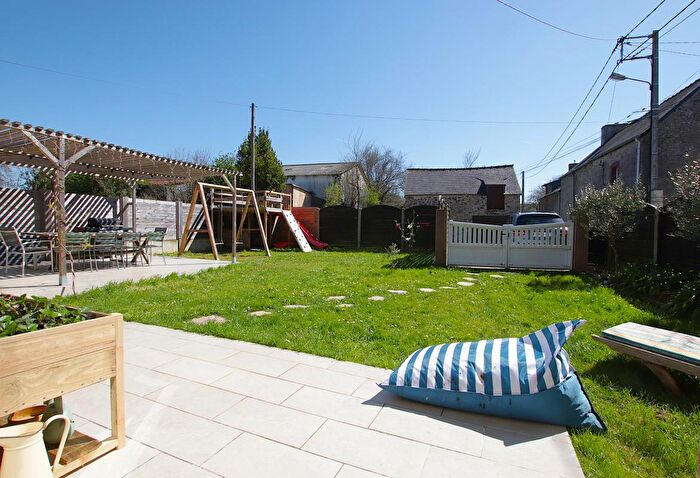 Maison à vendre - Pleurtuit - 8 pièces - 6 chambres