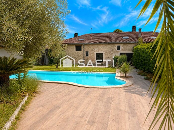 Maison 8 pièces à Caudrot, à vendre