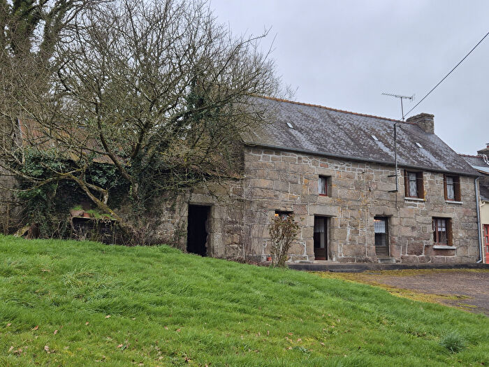 Maison 4 pièces à vendre à Lanrivain