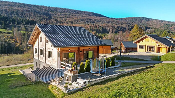 Mijoux : Maison 9 pièces à vendre