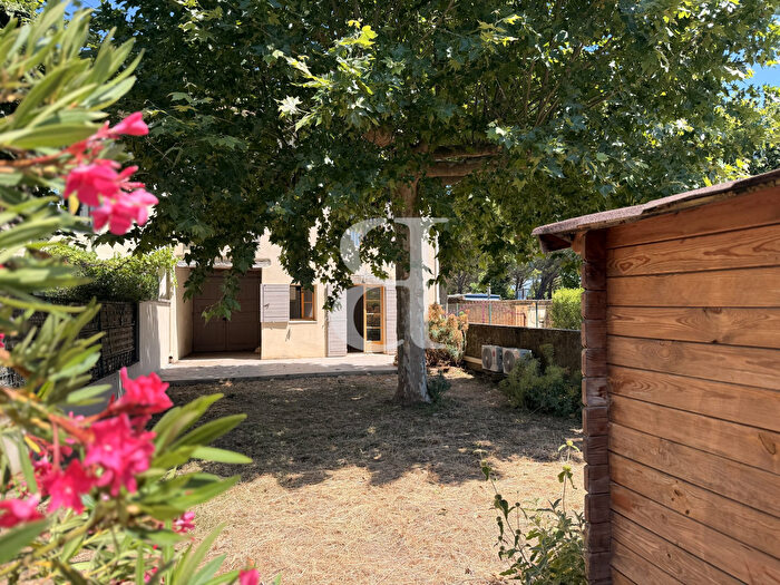 Sainte-Cécile-les-Vignes : Maison 5 pièces à vendre