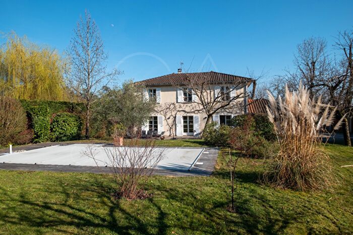 Maison à vendre - Charbonnières-les-Bains - 5 pièces - 4 chambres