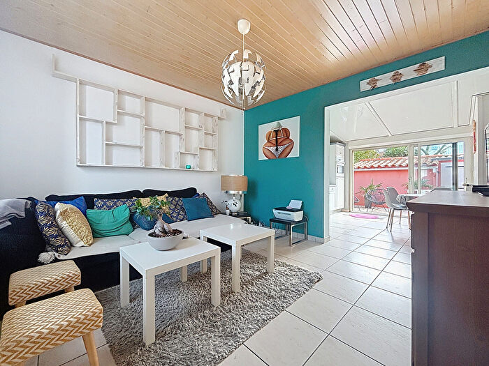 Maison à louer - Les Sables-dOlonne, Les Roses, Route du Château dOlonne - 3 pièces - 2 chambres