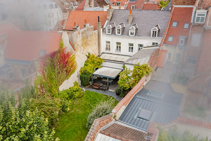 Maison à vendre - Douai, Centre-ville - 13 pièces - 5 chambres