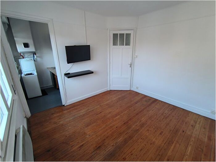 Appartement à louer - Lille, Lille-Sud - 2 pièces - 1 chambre