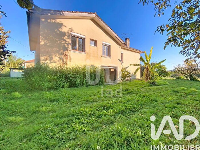 Maison à vendre - Lizac - 4 pièces - 3 chambres