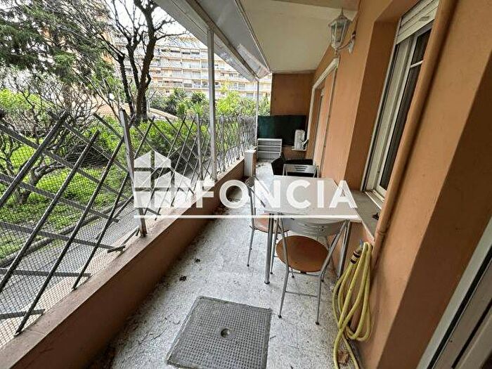 Appartement à louer - Bioves-Casino, Menton - 2 pièces - 1 chambre