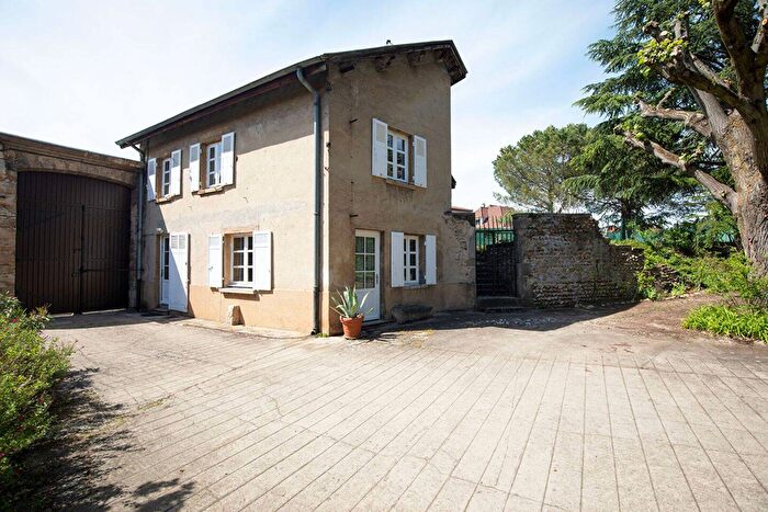 Maison à louer - Charly - 5 pièces - 3 chambres