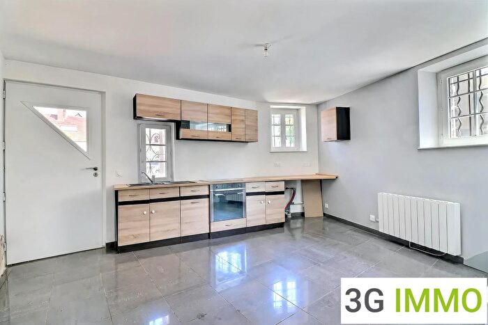 Maisons à vendre et appartements à louer - 3