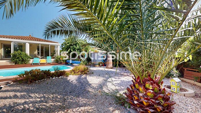 Maison à vendre - Agde, Le Grau dAgde - 5 pièces - 4 chambres