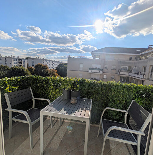 Appartement à vendre - Dugny - 3 pièces - 2 chambres