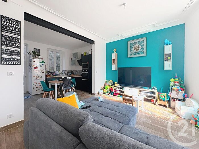 Maison à vendre - Voulx - 5 pièces - 4 chambres