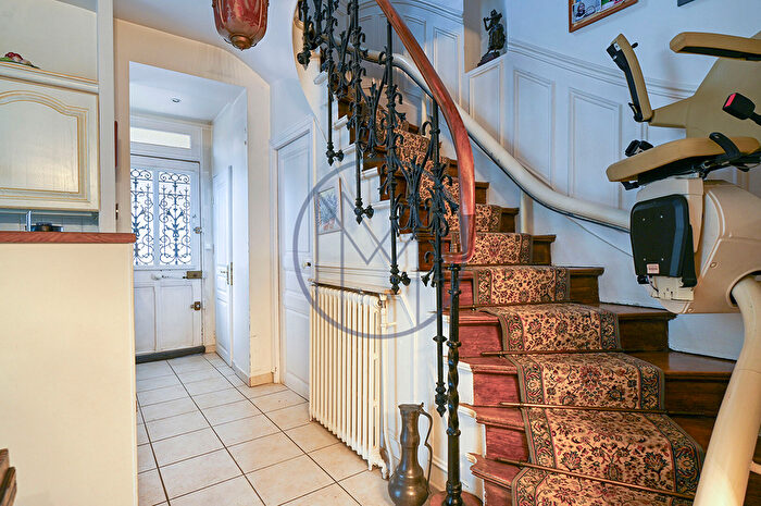 Maison à vendre - Ville-dAvray - 5 pièces - 3 chambres