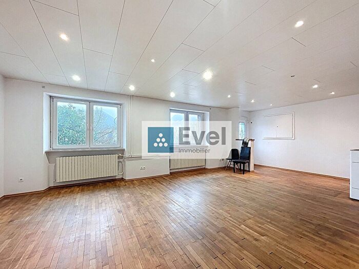 Maison 5 pièces à Spicheren, à louer