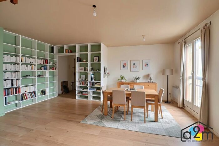 Appartement à vendre - Creil, Rive gauche - 6 pièces - 4 chambres