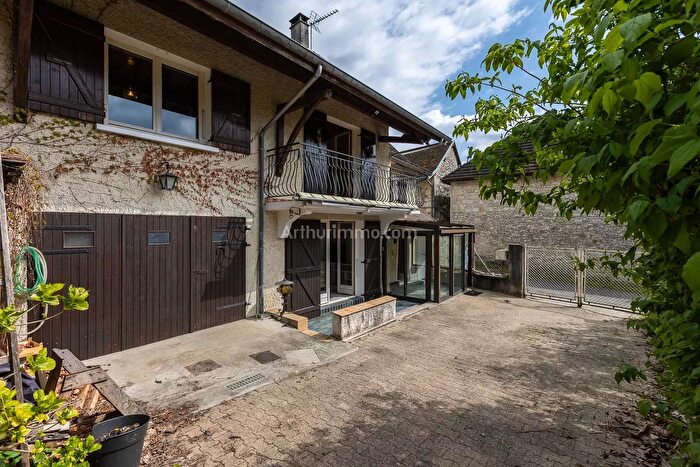 Groslée : Maison 4 pièces à vendre
