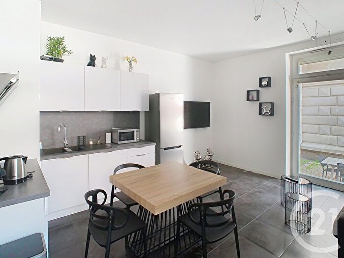 Appartement à louer - Nancy, Poincaré, Foch, Anatole France, Croix de Bourgogne - 2 pièces - 1 chambre