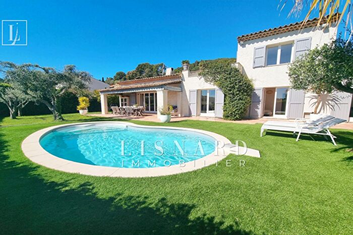 Maison à vendre - Vallauris, Les Issarts, Subreville - 5 pièces - 5 chambres