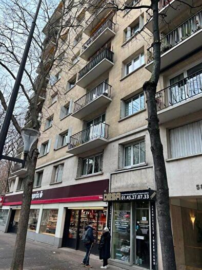 Appartement à louer - Auteuil Nord, Paris ème arrondissement - 1 pièce