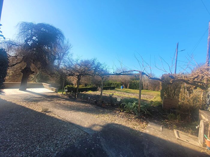 Maison à vendre - Poudenas - 8 pièces - 5 chambres