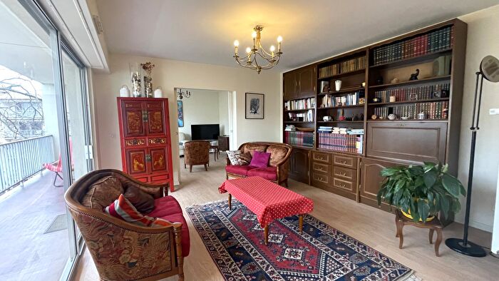 Appartement à vendre - Mulhouse, Rebberg - 7 pièces - 4 chambres