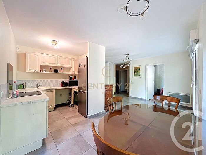 Appartement à vendre - Noisy-le-Grand, Centre-ville - 3 pièces - 2 chambres