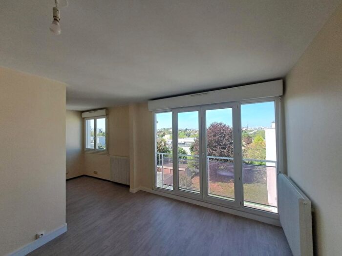 Appartement 3 pièces à L'Haÿ-les-Roses, Petit Robinson, à louer