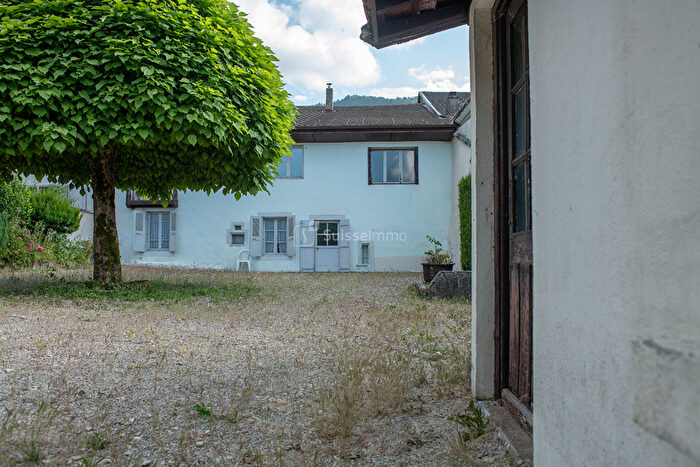 Maison à vendre - Les Neyrolles - 8 pièces - 5 chambres