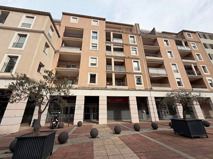 Appartement à louer - Centre Ville, Cavaillon - 2 pièces - 1 chambre