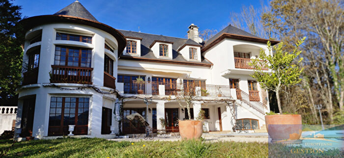 Maison à vendre - Bartrès - 12 pièces - 7 chambres