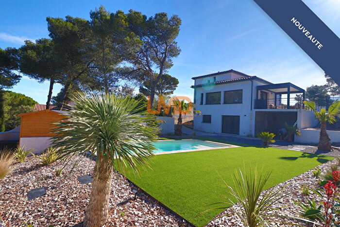 Maison à vendre - Nîmes - 7 pièces - 5 chambres