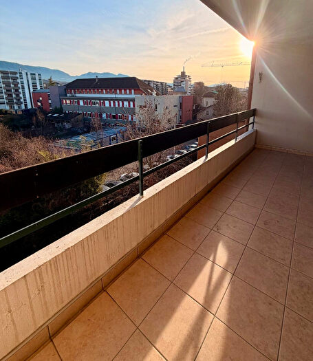 Appartement à vendre - Thonon-les-Bains, Est - 4 pièces - 3 chambres