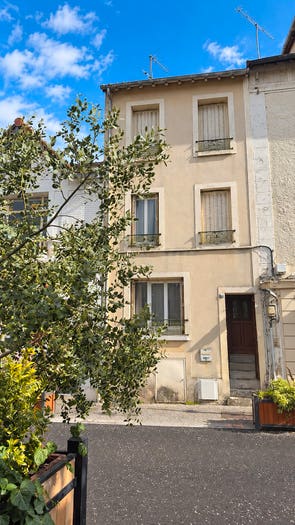 Maison 7 pièces à vendre à Les Mureaux
