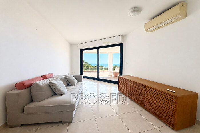 Appartement 2 pièces à louer à Beausoleil, Beausoleil Supérieur, Moyenne Corniche