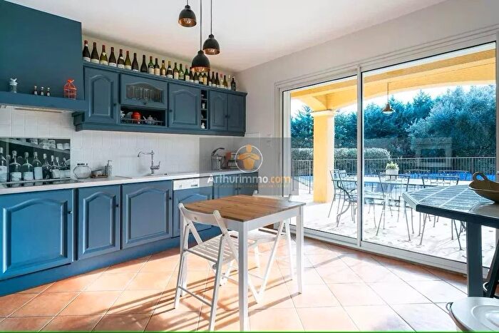 Maison à vendre - Roussillon - 8 pièces - 5 chambres