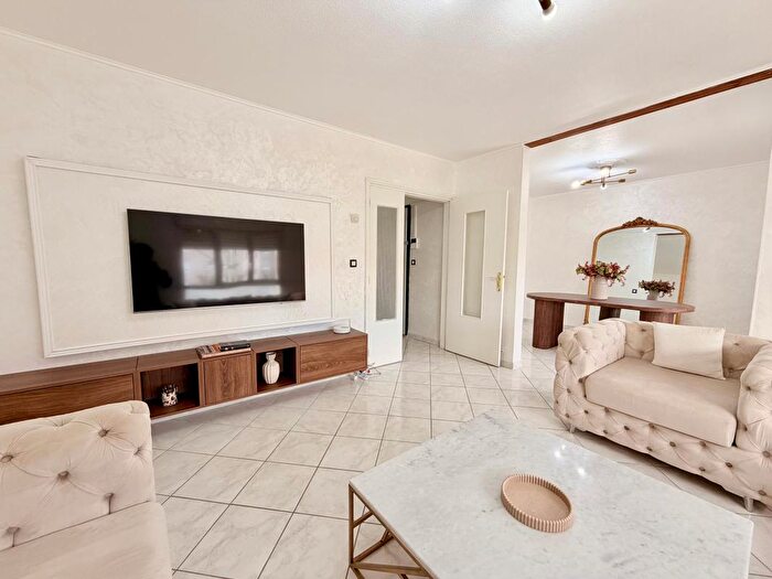 Appartement à vendre - Vauvert - 3 pièces - 2 chambres