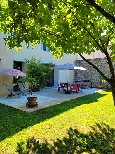 Narbonne, Cité : Maison 6 pièces à vendre