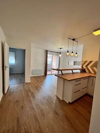 Appartement à louer - Saint-Juéry - 2 pièces - 1 chambre