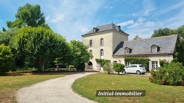 Maison à vendre - Neuillé-Pont-Pierre - 8 pièces - 6 chambres