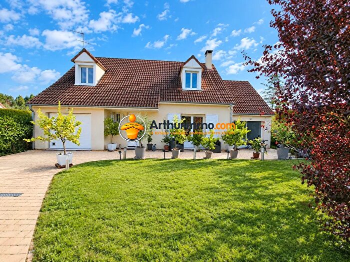 Fontenay-Trésigny - Maison 7 pièces à vendre