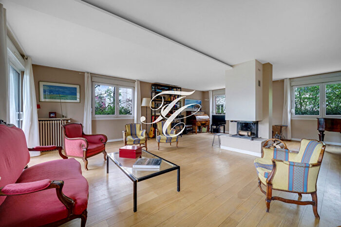 Maison à vendre - Saint-Cloud, Pasteur, Magenta - 10 pièces - 8 chambres